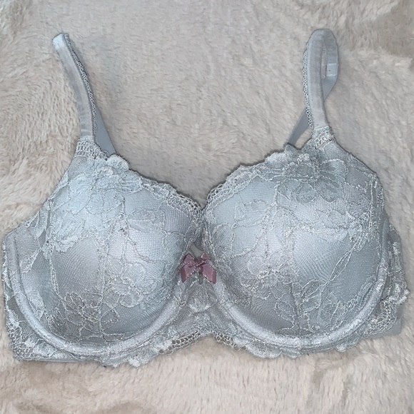 Victoria's Secret | Intimates & Sleepwear | 34dd Victorias Secret Body ...